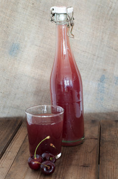 713 BESTE Kirschsaft BILDER, STOCK-FOTOS & -VEKTORGRAFIKEN | Adobe Stock