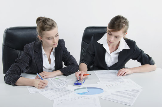 รูปภาพBiznesplan – เลือกดูภาพถ่ายสต็อก เวกเตอร์ และวิดีโอ156 | Adobe Stock