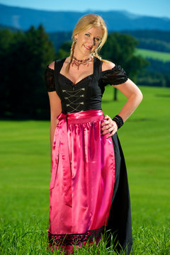 Dekoltee Bilder – Durchsuchen 1,385 Archivfotos, Vektorgrafiken und ...