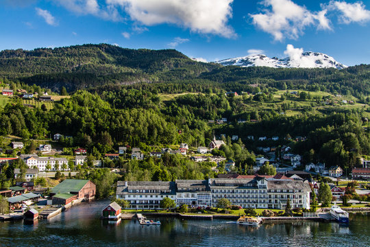 Ulvik-Bilder: Stock-Fotos & -Videos. | Adobe Stock