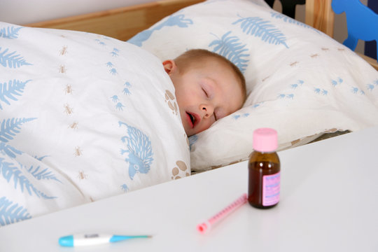 Enrhumer Images – Browse 37 Stock Photos, Vectors, and Video | Adobe Stock