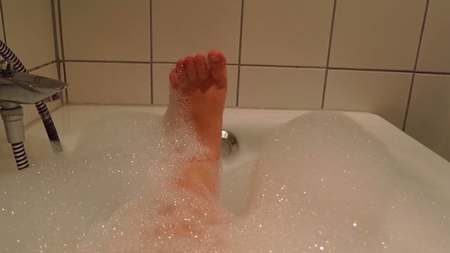 Wannenbad bilder – Bläddra bland 168 stockfoton, vektorer och videor ...
