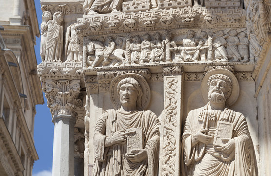 รูปภาพApostol – เลือกดูภาพถ่ายสต็อก เวกเตอร์ และวิดีโอ1,483 | Adobe Stock