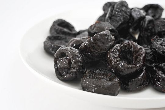 "Dried Prune"-Bilder: Stock-Fotos & -Videos. | Adobe Stock
