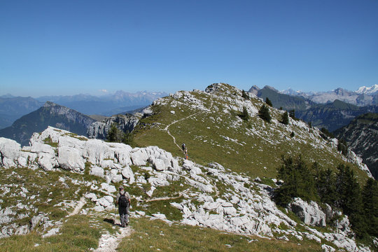 รูปภาพMont-Piton – เลือกดูภาพถ่ายสต็อก เวกเตอร์ และวิดีโอ88 | Adobe Stock