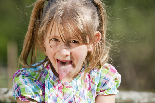 "Zunge Raus" Bilder – Durchsuchen 138 Archivfotos, Vektorgrafiken und ...