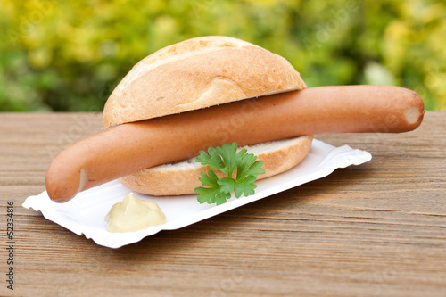 "wurst in brötchen" Stockfotos und lizenzfreie Bilder auf Fotolia.com ...