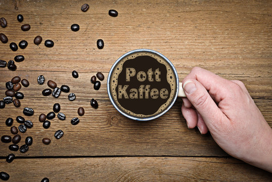 Kaffeepott Bilder – Durchsuchen 549 Archivfotos, Vektorgrafiken und ...