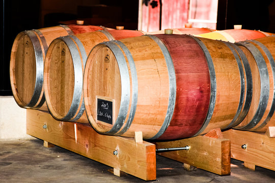 Baril 이미지 – 찾아보기 1,864 스톡 사진, 벡터 및 비디오 | Adobe Stock