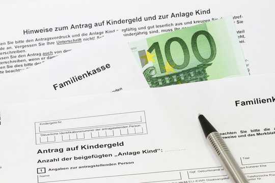 Kindergeldantrag Images – Browse 31 Stock Photos, Vectors, and Video ...