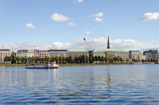 "Alster Lake" Images – Browse 246 Stock Photos, Vectors, and Video ...