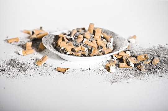 รูปภาพNikotinsucht – เลือกดูภาพถ่ายสต็อก เวกเตอร์ และวิดีโอ1,141 ...