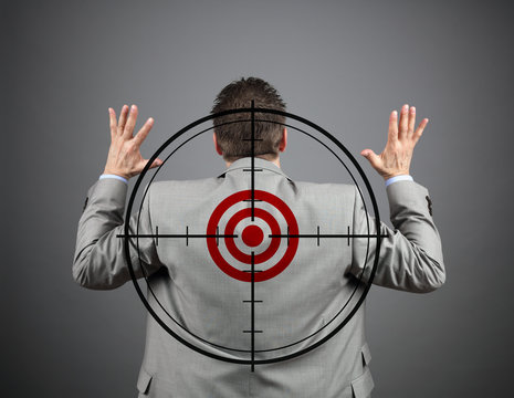 รูปภาพSurrendering – เลือกดูภาพถ่ายสต็อก เวกเตอร์ และวิดีโอ17,065 ...