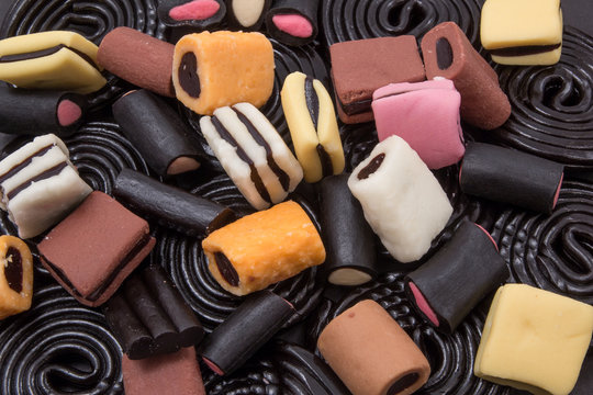 「Lakritze」の写真素材 | 758件の無料イラスト画像 | Adobe Stock