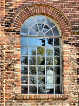 Rundbogen bilder – Bläddra bland 4,188 stockfoton, vektorer och videor ...