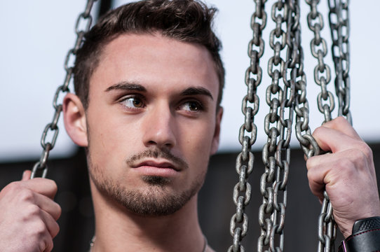 รูปภาพAusbrechen – เลือกดูภาพถ่ายสต็อก เวกเตอร์ และวิดีโอ1,161 | Adobe ...
