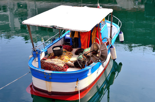 Peschereccio Images – Browse 2,345 Stock Photos, Vectors, and Video ...