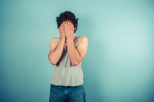 Embarrased Bilder – Durchsuchen 279 Archivfotos, Vektorgrafiken und ...