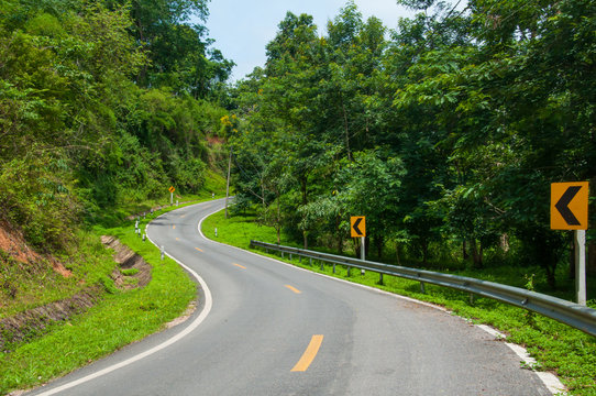 "Curve Road" Images – Browse 933 Stock Photos, Vectors, and Video ...