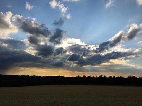 "Sonne Hinter Wolken" Images – Browse 66 Stock Photos, Vectors, and ...