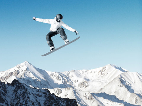 Cool Snowboarding Jumps