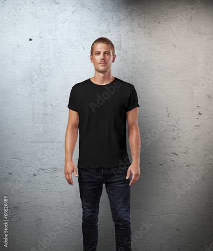 "man wearing t-shirt" Stockfotos und lizenzfreie Bilder auf Fotolia.com ...