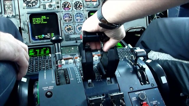 "Thrust Lever" Bilder – Durchsuchen 128 Archivfotos, Vektorgrafiken und ...