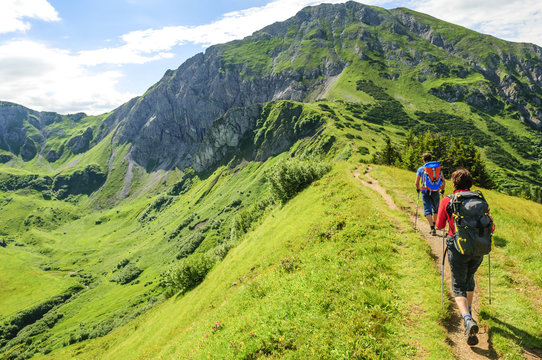 รูปภาพBergwanderer – เลือกดูภาพถ่ายสต็อก เวกเตอร์ และวิดีโอ1,183 ...