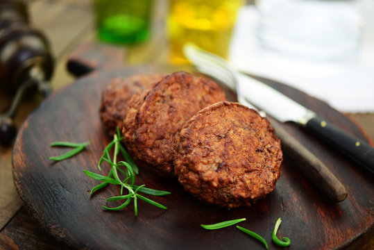 รูปภาพBuletten – เลือกดูภาพถ่ายสต็อก เวกเตอร์ และวิดีโอ1,886 | Adobe Stock