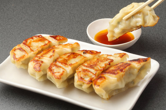 Gyoza bilder – Bläddra bland 33,621 stockfoton, vektorer och videor ...