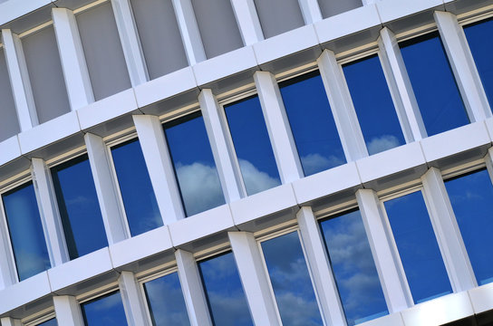 Biuro bilder – Bläddra bland 7,942 stockfoton, vektorer och videor ...