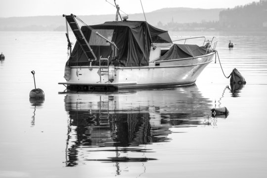 Lesa bilder – Bläddra bland 559 stockfoton, vektorer och videor | Adobe ...