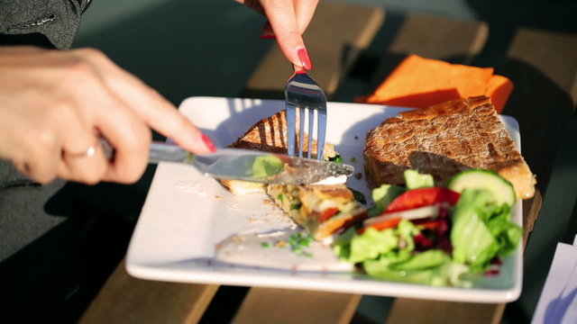 Lunchtime Images – Browse 22,279 Stock Photos, Vectors, and Video ...