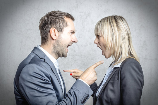 Anschreien-Bilder: Stock-Fotos & -Videos. | Adobe Stock