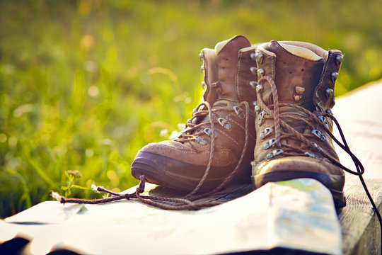 Wanderschuh-Bilder: Stock-Fotos & -Videos. | Adobe Stock