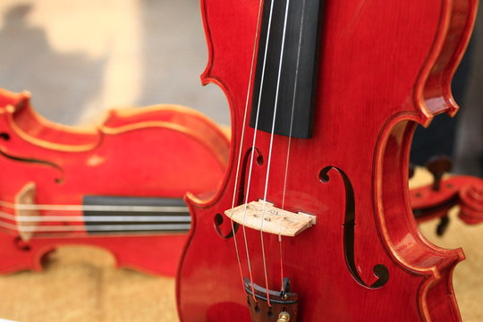 Violini - Images et vidéos libres de droits | Adobe Stock