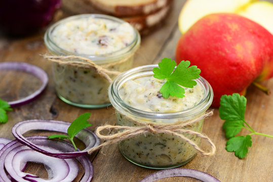 Griebenschmalz Images – Browse 292 Stock Photos, Vectors, and Video ...