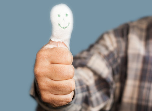 Daumenverband Bilder – Durchsuchen 16,339 Archivfotos, Vektorgrafiken ...