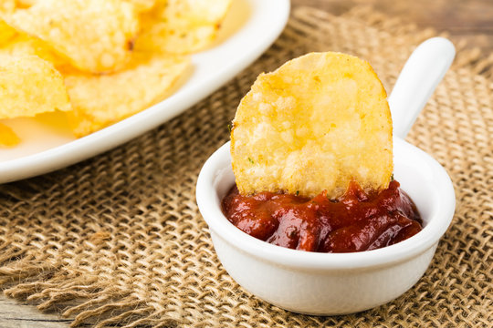 รูปภาพPommes-Chips – เลือกดูภาพถ่ายสต็อก เวกเตอร์ และวิดีโอ72 | Adobe Stock