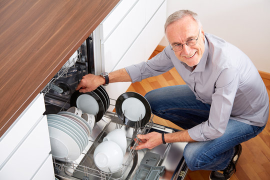 「Hauswirtschaft」の画像 - 1,046 件の Stock 写真、ベクターおよびビデオ | Adobe Stock