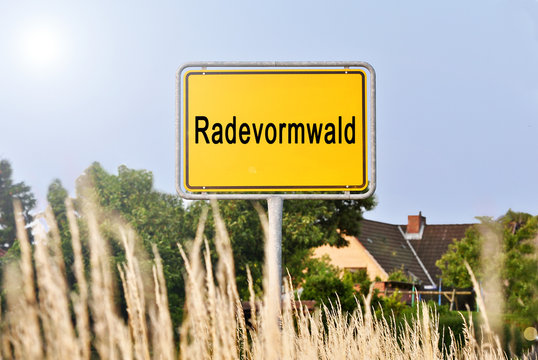 「Radevormwald」の写真素材 | 210件の無料イラスト画像 | Adobe Stock