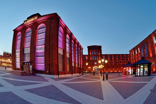 Kinopalast Bilder – Durchsuchen 1,321 Archivfotos, Vektorgrafiken und ...