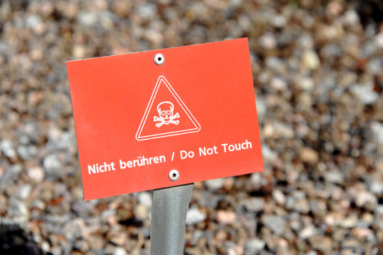 「Gefahrzeichen」の画像 - 1,329 件の Stock 写真、ベクターおよびビデオ | Adobe Stock