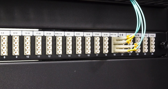 รูปภาพPatch-Panel – เลือกดูภาพถ่ายสต็อก เวกเตอร์ และวิดีโอ105 | Adobe Stock