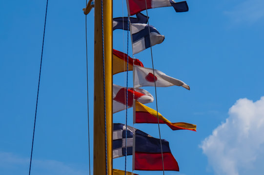 "Wehende Fahnen" Images – Parcourir 10 le catalogue de photos, vecteurs ...