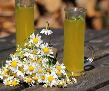 Kamillentee Images – Browse 1,207 Stock Photos, Vectors, and Video ...