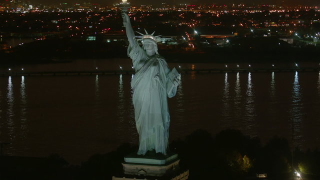 Statue Of Liberty Night Images – Browse 11,649 Stock Photos, Vectors ...