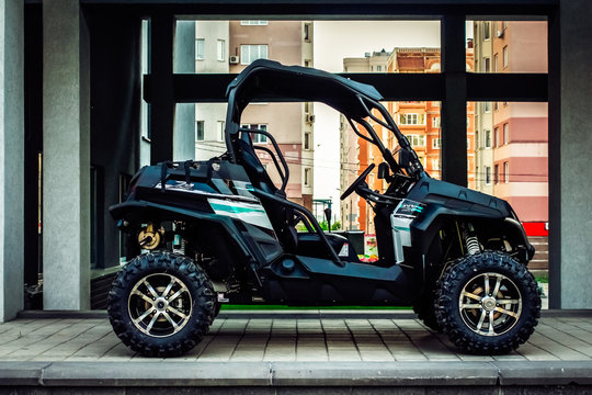 Quadrocycle Images – Browse 4,300 Stock Photos, Vectors, and Video ...