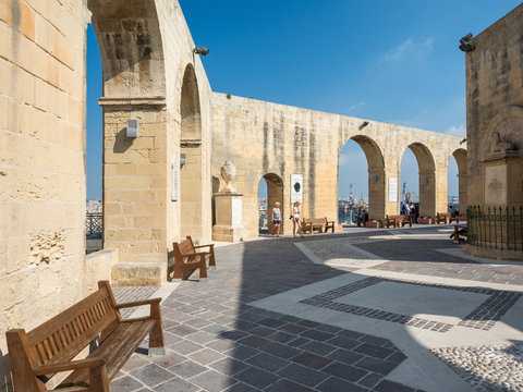 「Lisla」の画像 - 21 件の Stock 写真、ベクターおよびビデオ | Adobe Stock