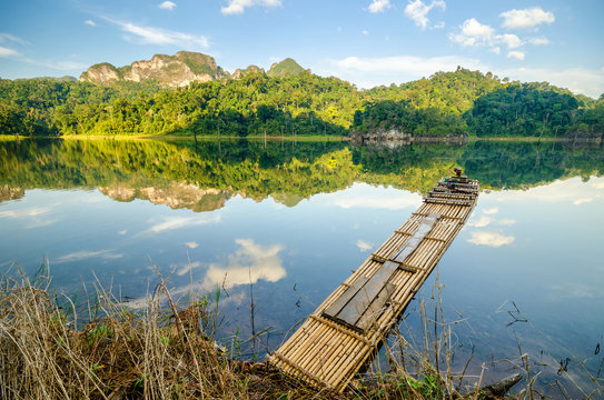 รูปภาพRaft – เลือกดูภาพถ่ายสต็อก เวกเตอร์ และวิดีโอ3,761,372 | Adobe Stock